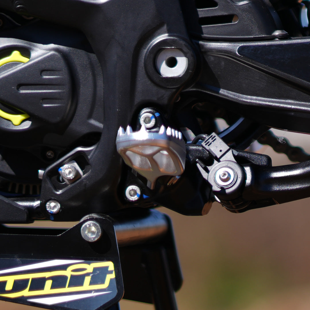 Surron Footpegs & Bike Stands NZ | Mounts, Kickstands, Peg Sets ...
