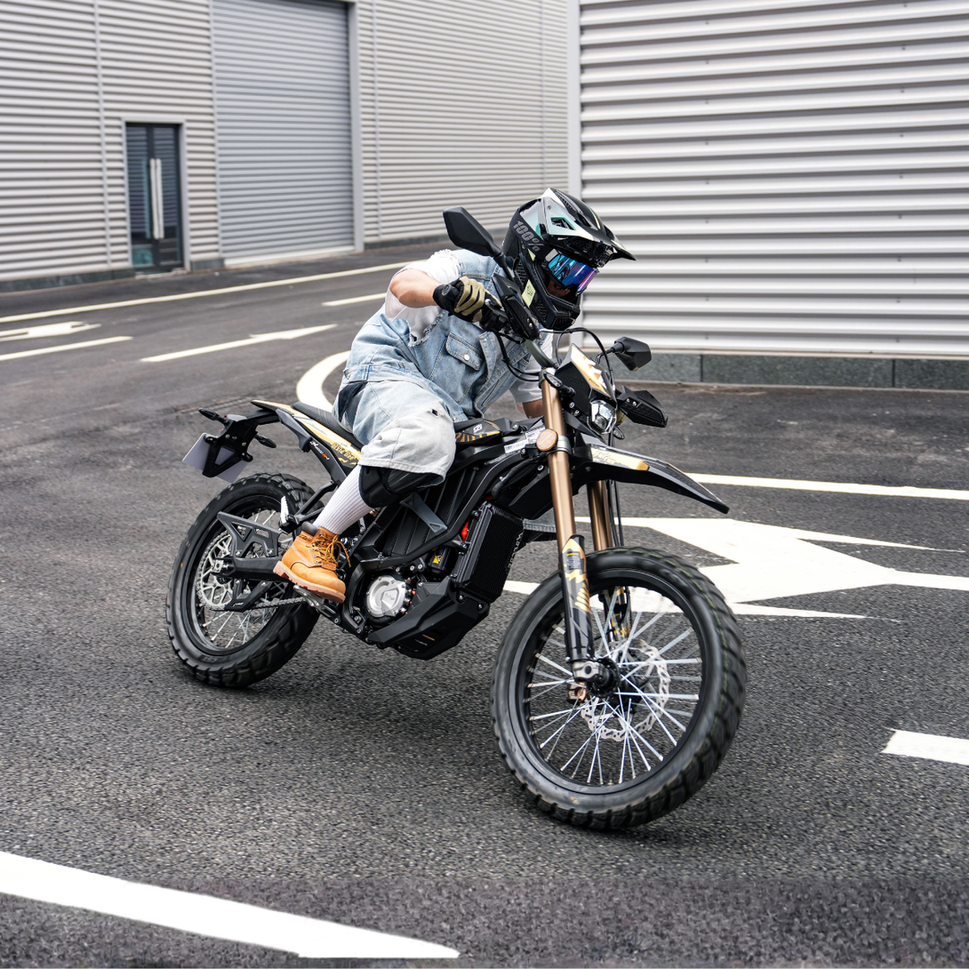 Surron Ultra Bee HP R - NZ Road Legal – Surron New Zealand